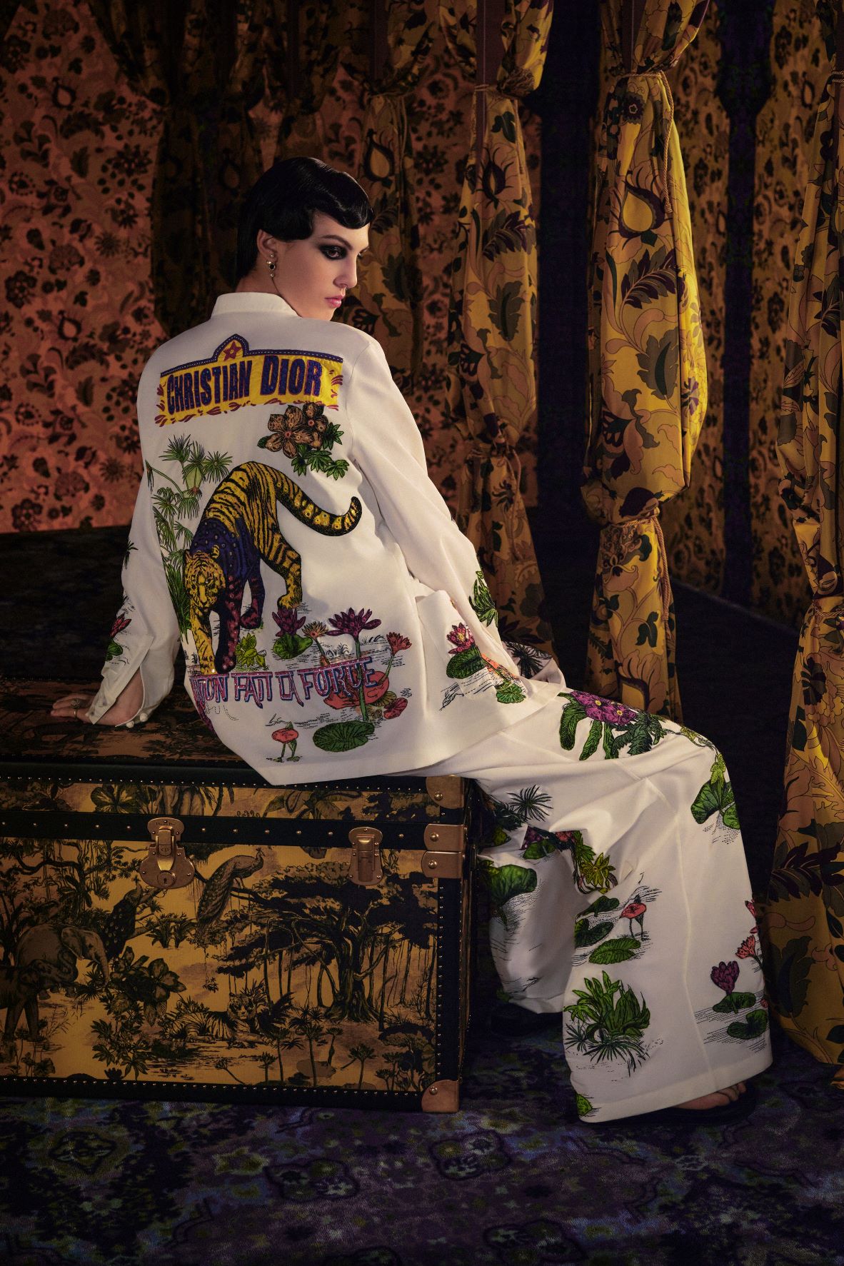 Dior - The Fall 2023 Collection - Hong Kong Times Square