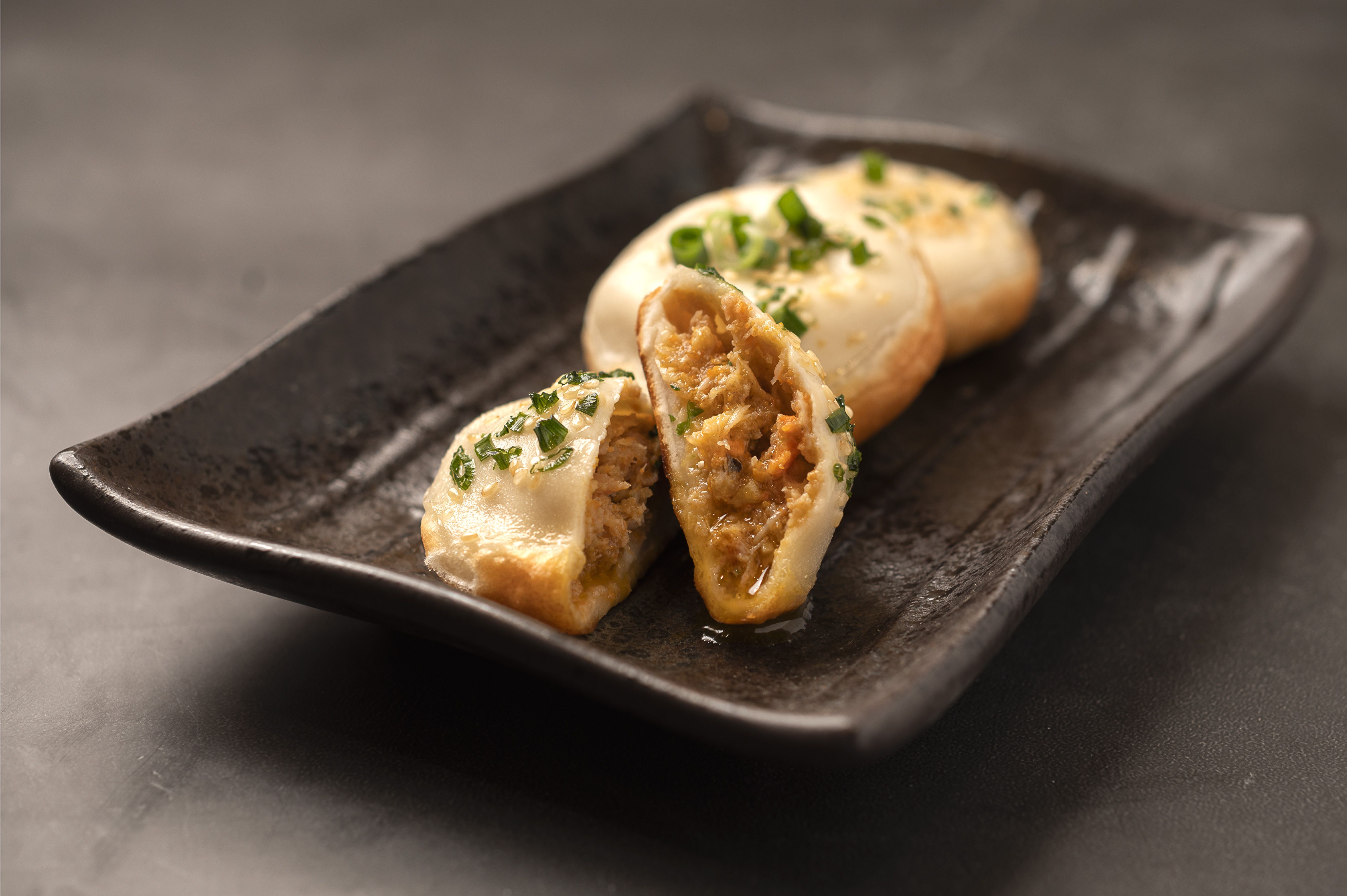 Crystal Jade La Mian Xiao Long Bao "Golden Moment: Hairy Crab Roe ...